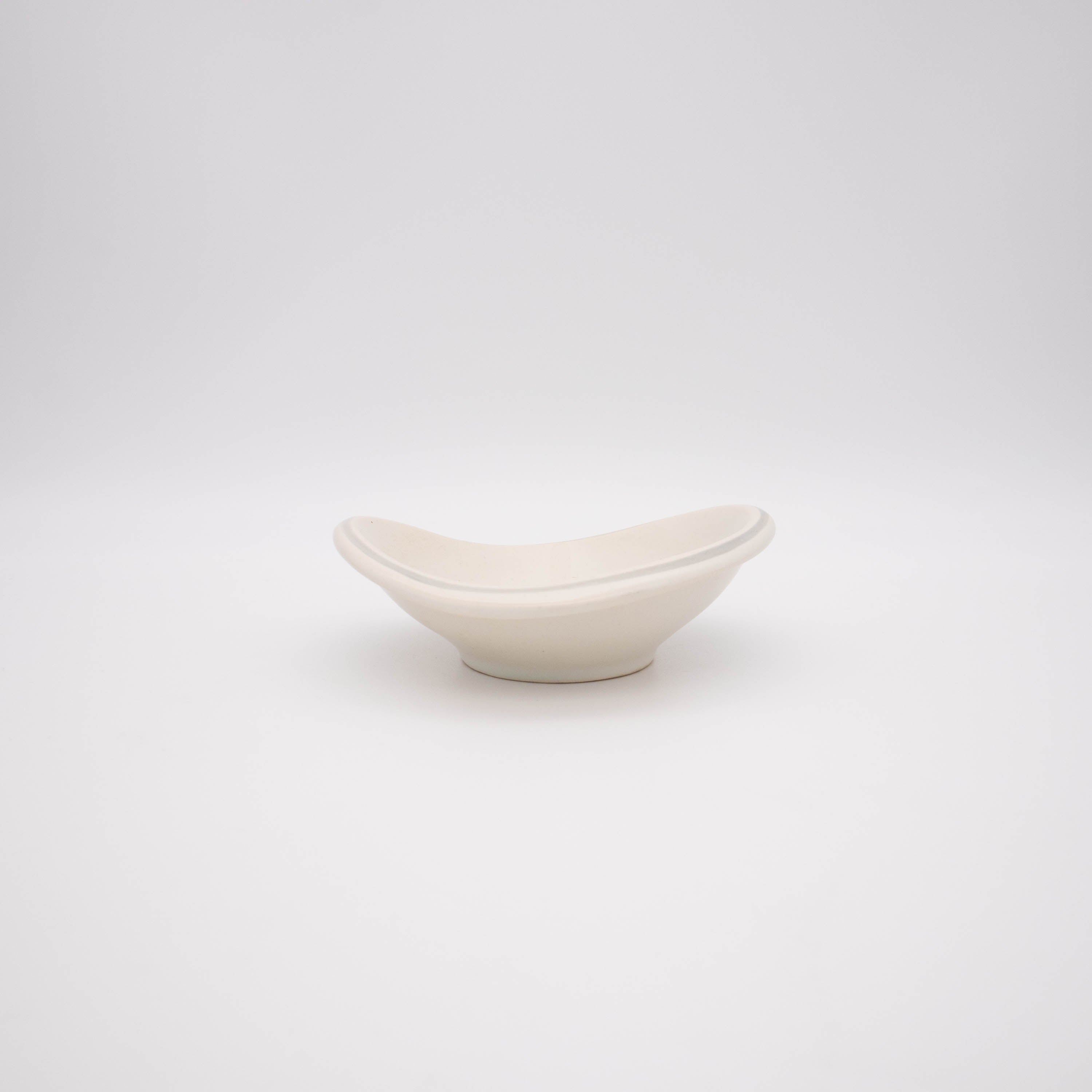 Vintage ceramic bowls with car driver motifs – Tandlas